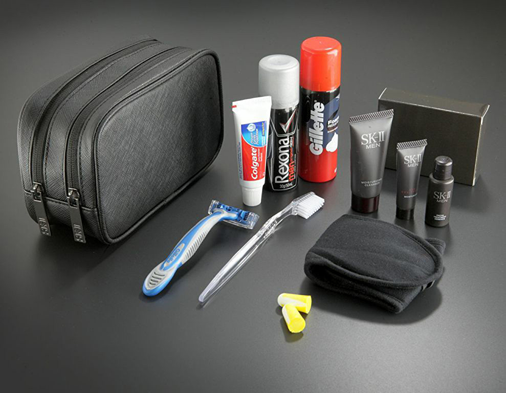New Pajamas and Amenity Kits for Qantas First Class!