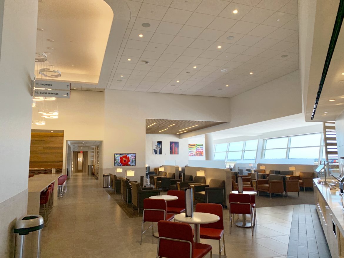 Review: New American Admirals Club DFW Terminal D